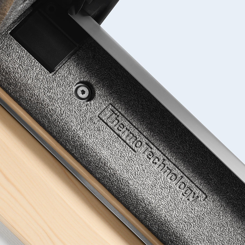 Мансардні вікна VELUX GLL-GLU 1061B (нижня ручка)